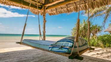 Manda Bay - African Safari Kenya