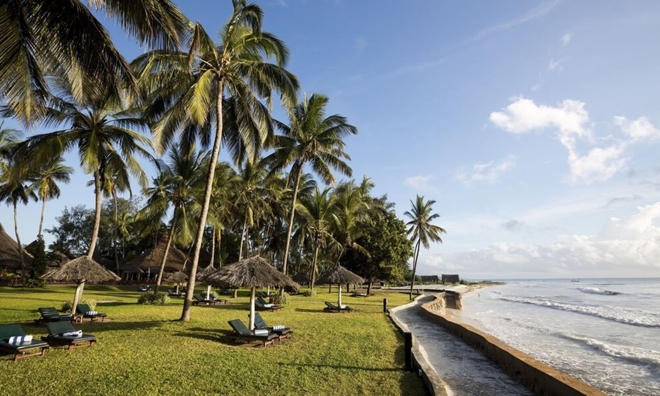 NEPTUNE PARADISE BEACH RESORT & SPA - African Safari Kenya